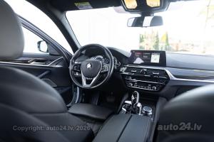 White BMW 5 Series 2018 in Tallinn, with an engine capacity of 3.00 L and mileage of 159 thousand km for 26990 €, photo 15 on AUTOMOTO.COM.LV