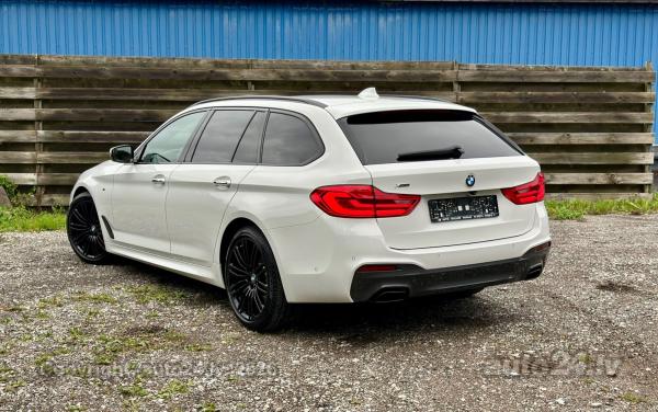 Balts BMW 5 Series 2018 Tallina, ar dzinēja tilpumu 3.00 L un nobraukumu 141 tūkst. km par 29490 €, foto 3 vietnē AUTOMOTO.COM.LV
