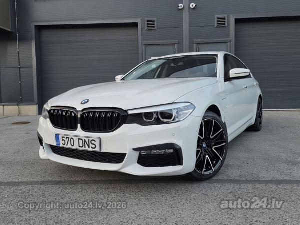 BMW 5 Series 2018 in Tallinn on AUTOMOTO.COM.LV White BMW 5 Series 2018 in Tallinn, with an engine capacity of 2.00 L and mileage of 87 thousand km for 20690 €, photo 4 on AUTOMOTO.COM.LV