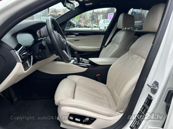 White BMW 5 Series 2019 in Tallinn, with an engine capacity of 3.00 L and mileage of 113 thousand km for 33900 €, photo 8 on AUTOMOTO.COM.LV