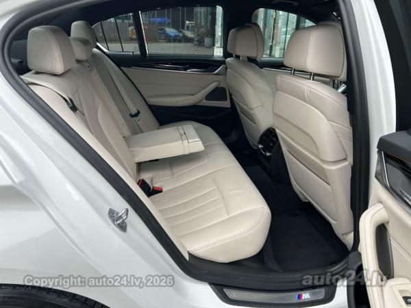 White BMW 5 Series 2019 in Tallinn, with an engine capacity of 3.00 L and mileage of 113 thousand km for 33900 €, photo 10 on AUTOMOTO.COM.LV