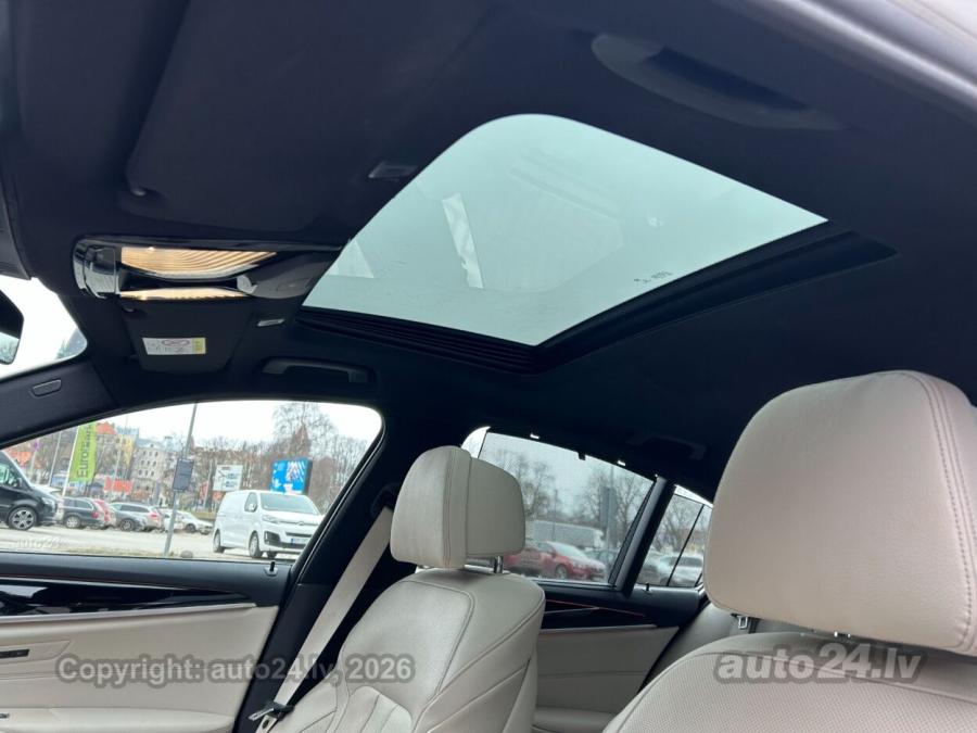 Balts BMW 5 Series 2019 Tallina, ar dzinēja tilpumu 3.00 L un nobraukumu 113 tūkst. km par 33900 €, foto 18 vietnē AUTOMOTO.COM.LV