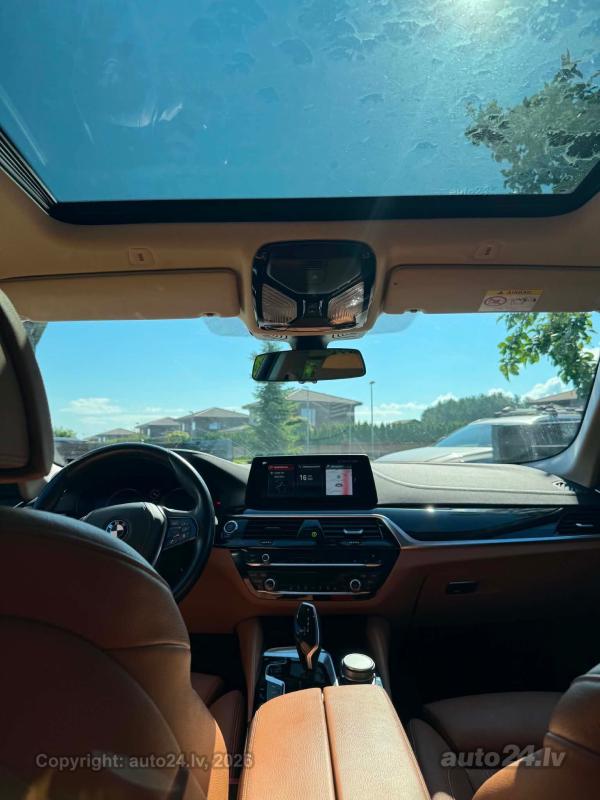 Balts BMW 5 Series 2019 Tallina, ar dzinēja tilpumu 2.00 L un nobraukumu 124 tūkst. km par 26000 €, foto 9 vietnē AUTOMOTO.COM.LV