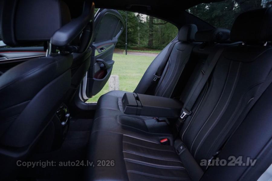 Balts BMW 5 Series 2019 Tallina, ar dzinēja tilpumu 3.00 L un nobraukumu 163 tūkst. km par 34000 €, foto 18 vietnē AUTOMOTO.COM.LV