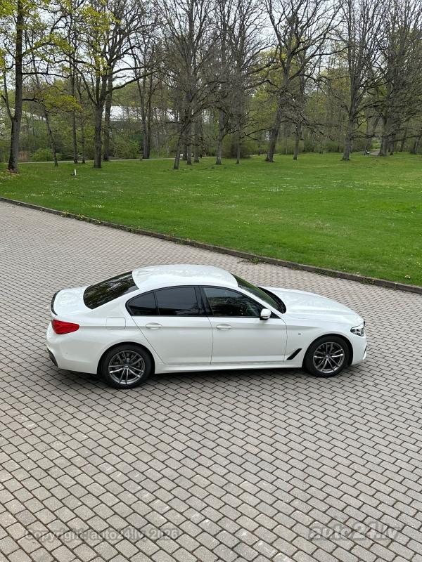 Balts BMW 5 Series 2020 Tallina, ar dzinēja tilpumu 2.00 L un nobraukumu 58 tūkst. km par 36900 €, foto 8 vietnē AUTOMOTO.COM.LV