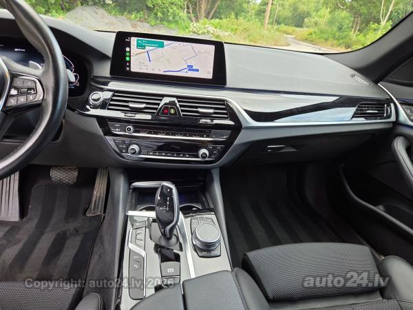 Balts BMW 5 Series 2020 Tallina, ar dzinēja tilpumu 2.00 L un nobraukumu 155 tūkst. km par 26990 €, foto 7 vietnē AUTOMOTO.COM.LV