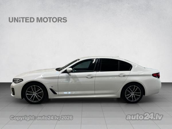 Balts BMW 5 Series 2021 Tallina, ar dzinēja tilpumu 2.00 L un nobraukumu 113 tūkst. km par 32900 €, foto 4 vietnē AUTOMOTO.COM.LV