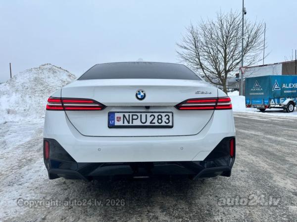 Balts BMW 5 Series 2024 Tallina, ar dzinēja tilpumu 2.00 L un nobraukumu 183 tūkst. km par 42600 €, foto 4 vietnē AUTOMOTO.COM.LV