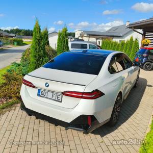 Белый БМВ 5 Серия 2024 в Таллин, объемом двигателя 2.00 л и пробегом 36 тыс. км за 58000 €, фото 10 на AUTOMOTO.COM.LV