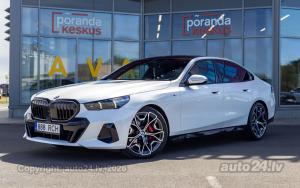Balts BMW 5 Series 2025 Tallina, ar dzinēja tilpumu 3.00 L un nobraukumu 32 tūkst. km par 79990 €, foto 4 vietnē AUTOMOTO.COM.LV