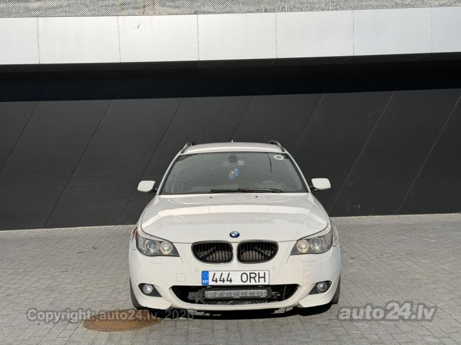White BMW 5 Series 2008 in Tallinn, with an engine capacity of 3.00 L and mileage of 403 thousand km for 8499 €, photo 2 on AUTOMOTO.COM.LV