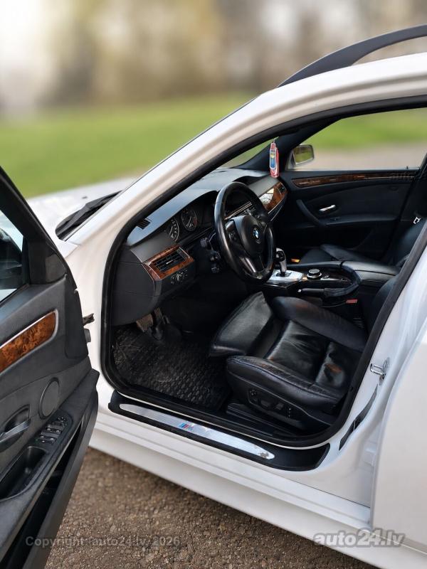 White BMW 5 Series 2008 in Tallinn, with an engine capacity of 3.00 L and mileage of 371 thousand km for 7799 €, photo 8 on AUTOMOTO.COM.LV
