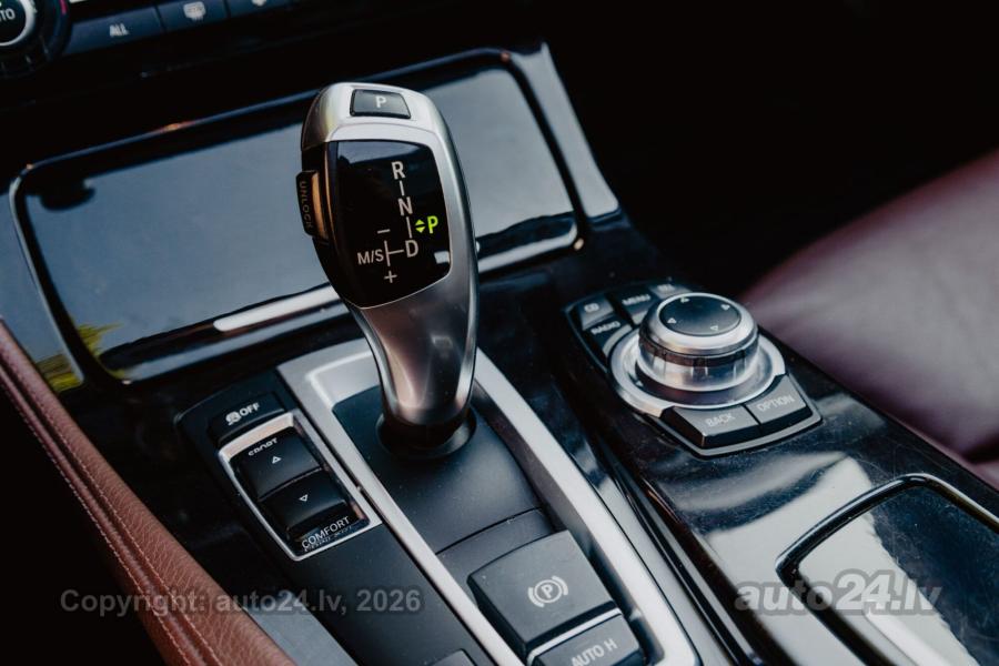 Белый БМВ 5 Серия 2012 в Таллин, объемом двигателя 2.00 л и пробегом 222 тыс. км за 11500 €, фото 13 на AUTOMOTO.COM.LV