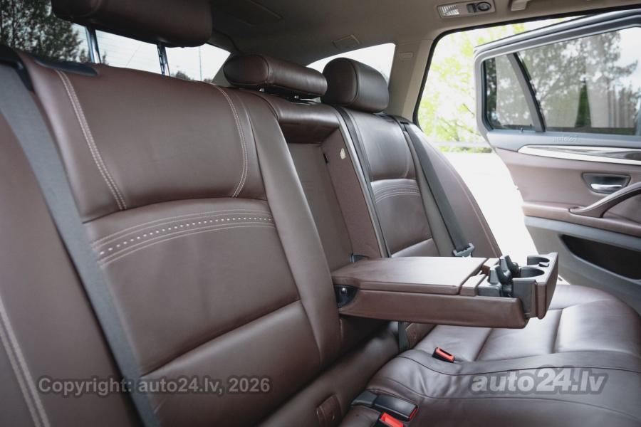 White BMW 5 Series 2013 in Tartu, with an engine capacity of 3.00 L and mileage of 288 thousand km for 12999 €, photo 16 on AUTOMOTO.COM.LV
