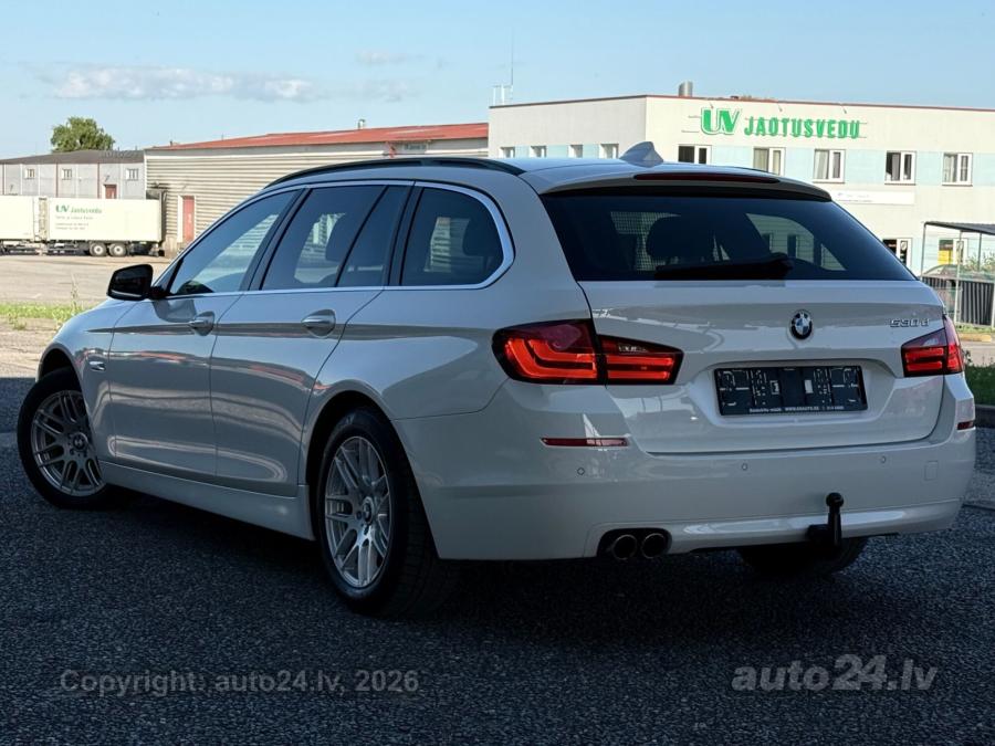 Balts BMW 5 Series 2013 Tartu, ar dzinēja tilpumu 3.00 L un nobraukumu 301 tūkst. km par 10499 €, foto 3 vietnē AUTOMOTO.COM.LV