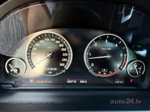 Balts BMW 5 Series 2013 Tartu, ar dzinēja tilpumu 3.00 L un nobraukumu 301 tūkst. km par 10499 €, foto 8 vietnē AUTOMOTO.COM.LV