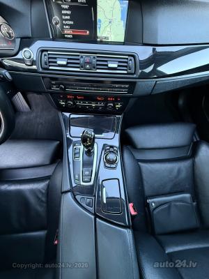 Balts BMW 5 Series 2013 Tartu, ar dzinēja tilpumu 3.00 L un nobraukumu 301 tūkst. km par 10499 €, foto 11 vietnē AUTOMOTO.COM.LV
