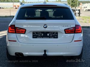 Balts BMW 5 Series 2013 Tartu, ar dzinēja tilpumu 3.00 L un nobraukumu 301 tūkst. km par 10499 €, foto 28 vietnē AUTOMOTO.COM.LV