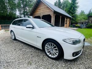 White BMW 5 Series 2014 in Tallinn, with an engine capacity of 2.00 L and mileage of 253 thousand km for 12900 €, photo 16 on AUTOMOTO.COM.LV