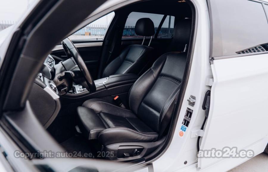White BMW 5 Series 2016 in Tallinn, with an engine capacity of 3.00 L and mileage of 311 thousand km for 17200 €, photo 22 on AUTOMOTO.COM.LV