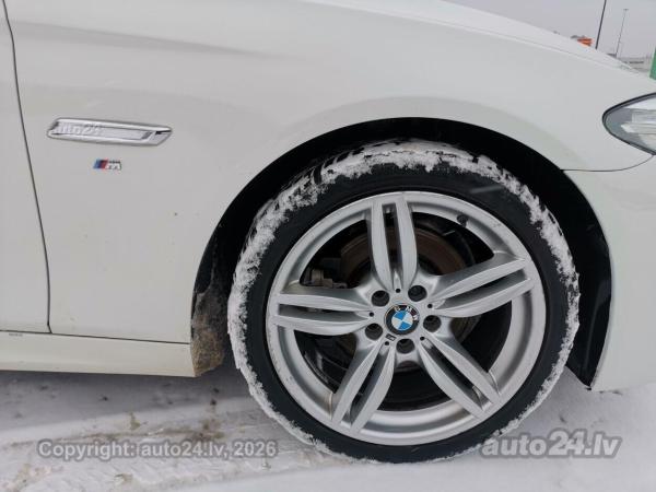 Balts BMW 5 Series 2016 Tallina, ar dzinēja tilpumu 2.00 L un nobraukumu 319 tūkst. km par 10999 €, foto 6 vietnē AUTOMOTO.COM.LV