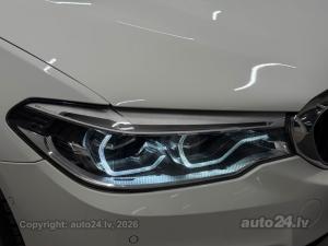 Balts BMW 5 Series 2017 Tallina, ar dzinēja tilpumu 3.00 L un nobraukumu 240 tūkst. km par 21490 €, foto 7 vietnē AUTOMOTO.COM.LV