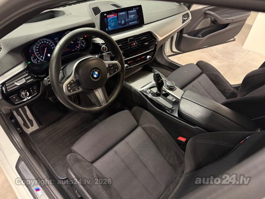 Balts BMW 5 Series 2017 Tallina, ar dzinēja tilpumu 3.00 L un nobraukumu 240 tūkst. km par 21490 €, foto 8 vietnē AUTOMOTO.COM.LV