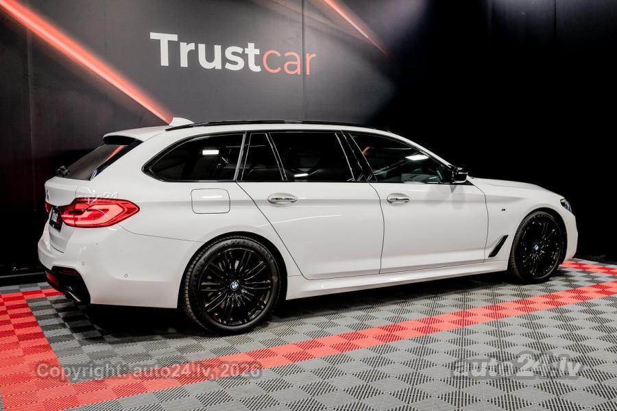 Balts BMW 5 Series 2017 Pērnava, ar dzinēja tilpumu 3.00 L un nobraukumu 190 tūkst. km par 24950 €, foto 9 vietnē AUTOMOTO.COM.LV