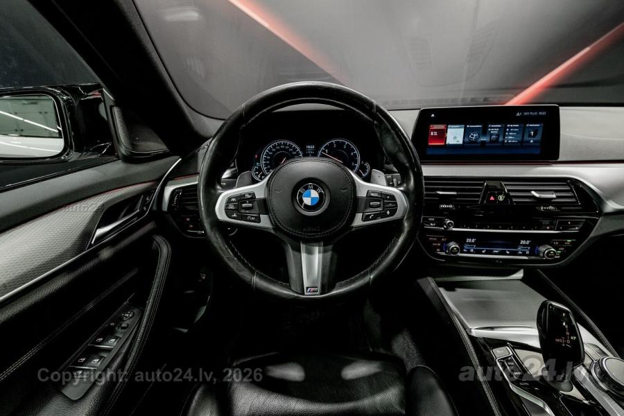 Balts BMW 5 Series 2017 Pērnava, ar dzinēja tilpumu 3.00 L un nobraukumu 190 tūkst. km par 24950 €, foto 18 vietnē AUTOMOTO.COM.LV
