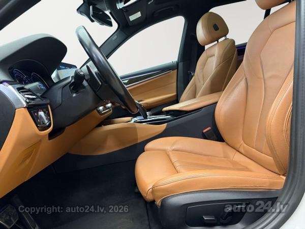 White BMW 5 Series 2017 in Tallinn, with an engine capacity of 3.00 L and mileage of 165 thousand km for 24900 €, photo 5 on AUTOMOTO.COM.LV