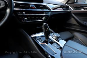 Balts BMW 5 Series 2017 Hāpsalu, ar dzinēja tilpumu 0.00 L un nobraukumu 183 tūkst. km par 18990 €, foto 13 vietnē AUTOMOTO.COM.LV