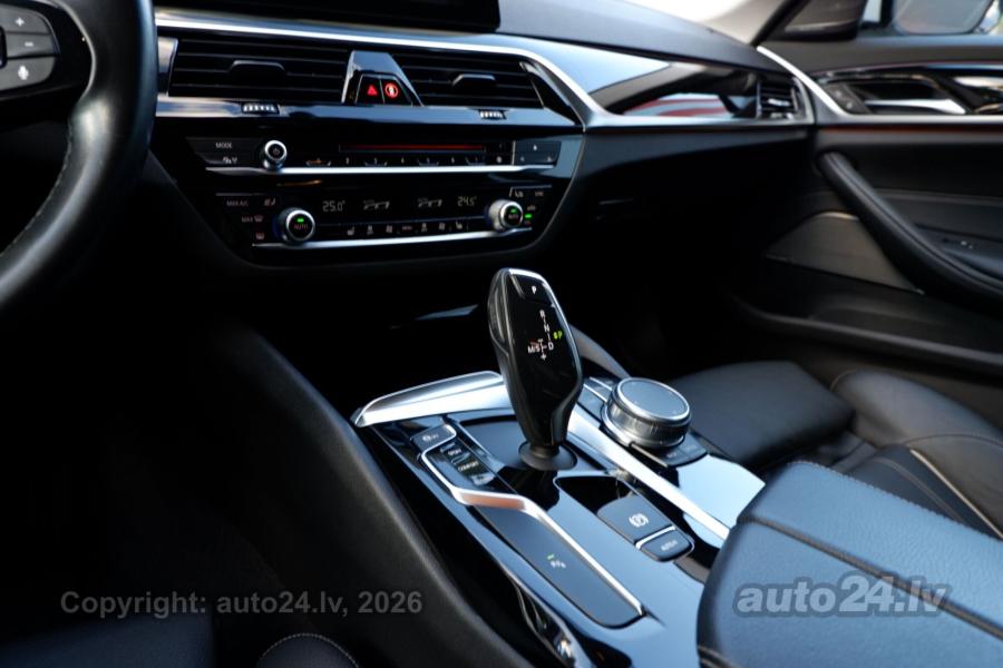 White BMW 5 Series 2017 in Haapsalu, with an engine capacity of 0.00 L and mileage of 183 thousand km for 18990 €, photo 13 on AUTOMOTO.COM.LV