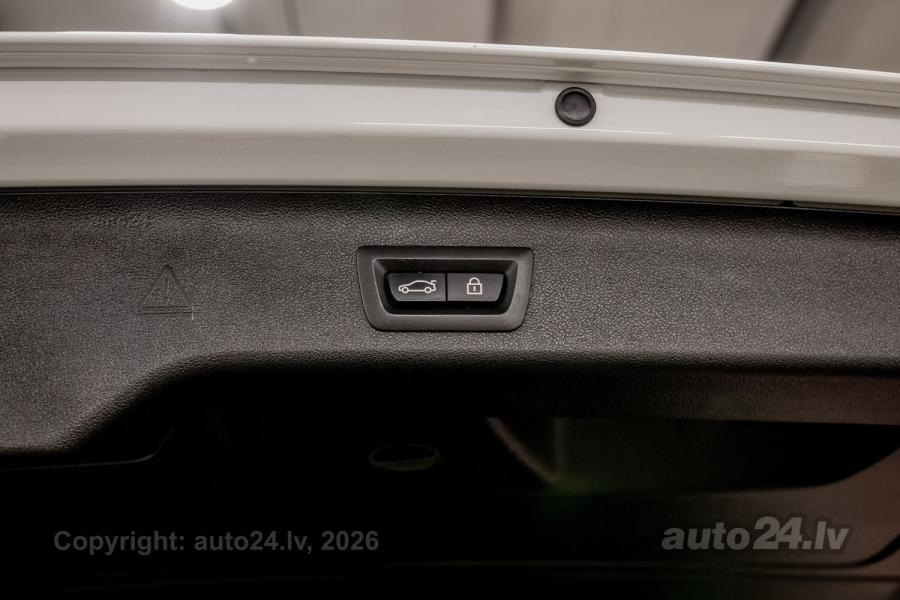 Balts BMW 5 Series 2017 Pērnava, ar dzinēja tilpumu 3.00 L un nobraukumu 182 tūkst. km par 21500 €, foto 19 vietnē AUTOMOTO.COM.LV