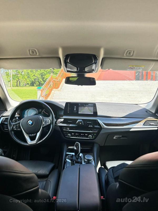White BMW 5 Series 2018 in Tallinn, with an engine capacity of 3.00 L and mileage of 159 thousand km for 26000 €, photo 1 on AUTOMOTO.COM.LV