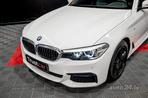 Balts BMW 5 Series 2018 Pērnava, ar dzinēja tilpumu 3.00 L un nobraukumu 348 tūkst. km par 14999 €, foto 3 vietnē AUTOMOTO.COM.LV