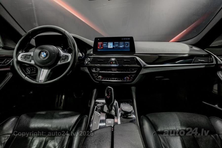 White BMW 5 Series 2018 in Parnu, with an engine capacity of 3.00 L and mileage of 348 thousand km for 14999 €, photo 16 on AUTOMOTO.COM.LV
