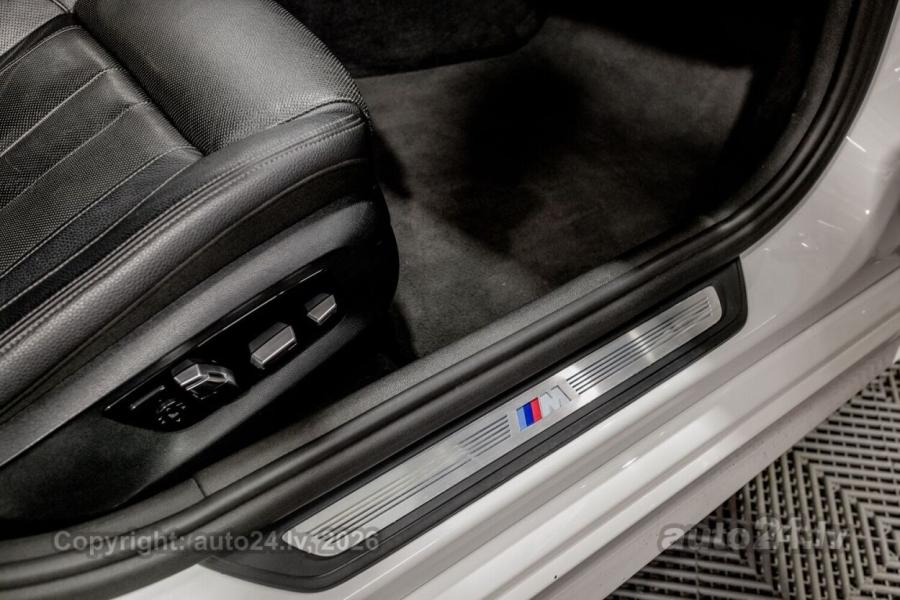 White BMW 5 Series 2018 in Parnu, with an engine capacity of 3.00 L and mileage of 348 thousand km for 14999 €, photo 22 on AUTOMOTO.COM.LV