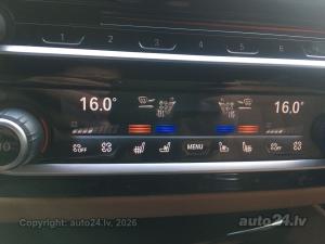 Balts BMW 5 Series 2018 Tallina, ar dzinēja tilpumu 3.00 L un nobraukumu 249 tūkst. km par 25555 €, foto 19 vietnē AUTOMOTO.COM.LV
