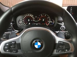Balts BMW 5 Series 2018 Tallina, ar dzinēja tilpumu 3.00 L un nobraukumu 249 tūkst. km par 25555 €, foto 23 vietnē AUTOMOTO.COM.LV
