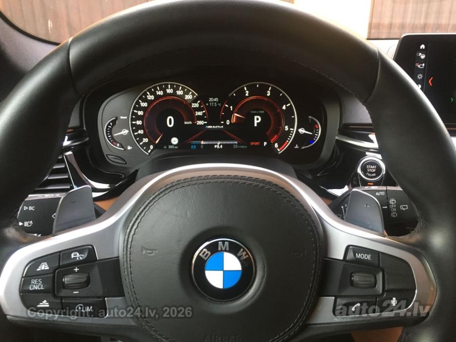 Balts BMW 5 Series 2018 Tallina, ar dzinēja tilpumu 3.00 L un nobraukumu 249 tūkst. km par 25555 €, foto 23 vietnē AUTOMOTO.COM.LV