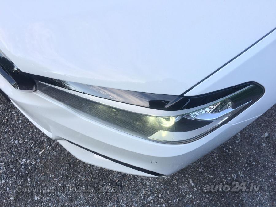 Balts BMW 5 Series 2018 Tallina, ar dzinēja tilpumu 3.00 L un nobraukumu 249 tūkst. km par 25555 €, foto 28 vietnē AUTOMOTO.COM.LV