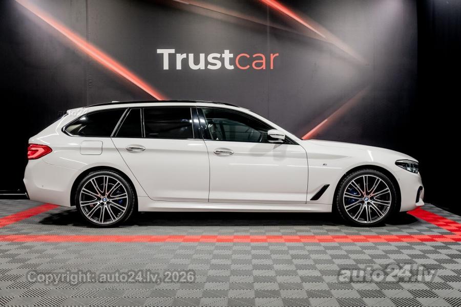 White BMW 5 Series 2018 in Parnu, with an engine capacity of 3.00 L and mileage of 238 thousand km for 22999 €, photo 10 on AUTOMOTO.COM.LV
