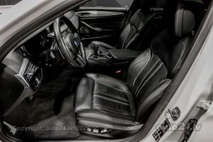 White BMW 5 Series 2018 in Parnu, with an engine capacity of 3.00 L and mileage of 238 thousand km for 22999 €, photo 13 on AUTOMOTO.COM.LV