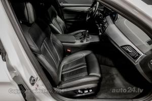 White BMW 5 Series 2018 in Parnu, with an engine capacity of 3.00 L and mileage of 238 thousand km for 22999 €, photo 14 on AUTOMOTO.COM.LV
