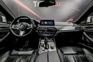 White BMW 5 Series 2018 in Parnu, with an engine capacity of 3.00 L and mileage of 238 thousand km for 22999 €, photo 17 on AUTOMOTO.COM.LV
