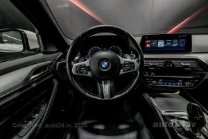 White BMW 5 Series 2018 in Parnu, with an engine capacity of 3.00 L and mileage of 238 thousand km for 22999 €, photo 18 on AUTOMOTO.COM.LV