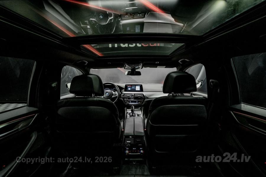 White BMW 5 Series 2018 in Parnu, with an engine capacity of 3.00 L and mileage of 238 thousand km for 22999 €, photo 20 on AUTOMOTO.COM.LV