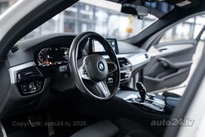 Balts BMW 5 Series 2019 Tallina, ar dzinēja tilpumu 3.00 L un nobraukumu 222 tūkst. km par 26000 €, foto 26 vietnē AUTOMOTO.COM.LV