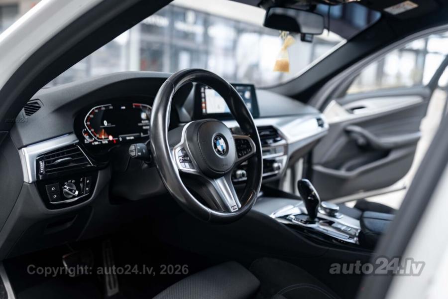 Balts BMW 5 Series 2019 Tallina, ar dzinēja tilpumu 3.00 L un nobraukumu 222 tūkst. km par 26000 €, foto 26 vietnē AUTOMOTO.COM.LV