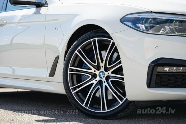 Balts BMW 5 Series 2019 Tartu, ar dzinēja tilpumu 3.00 L un nobraukumu 180 tūkst. km par 26700 €, foto 4 vietnē AUTOMOTO.COM.LV